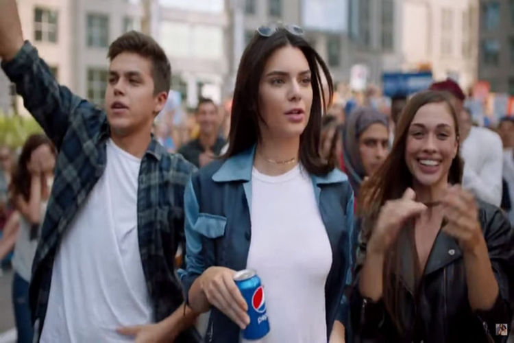 Pepsi pulls Kendall Jenner ad one day after debut | TV
