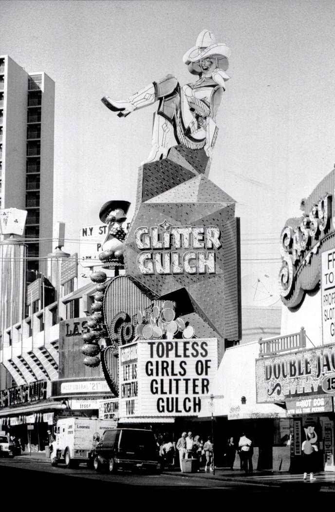 Take a photo with Fremont’s Vegas Vickie before she’s gone | Arts & Culture