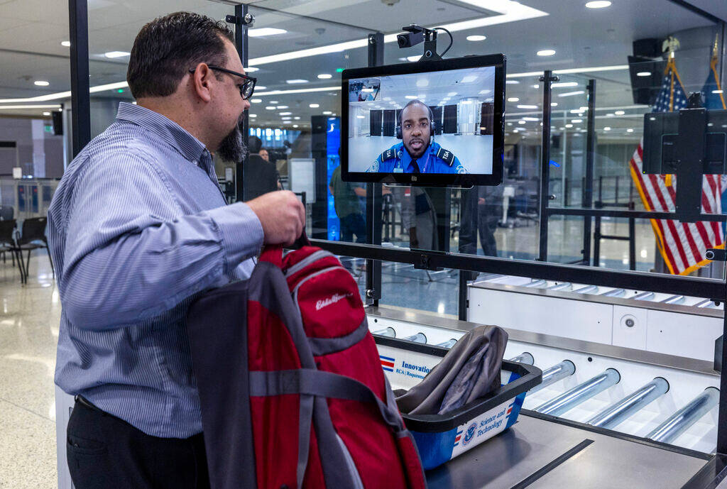 Las Vegas airport demonstrates prototype passenger self-screening ...