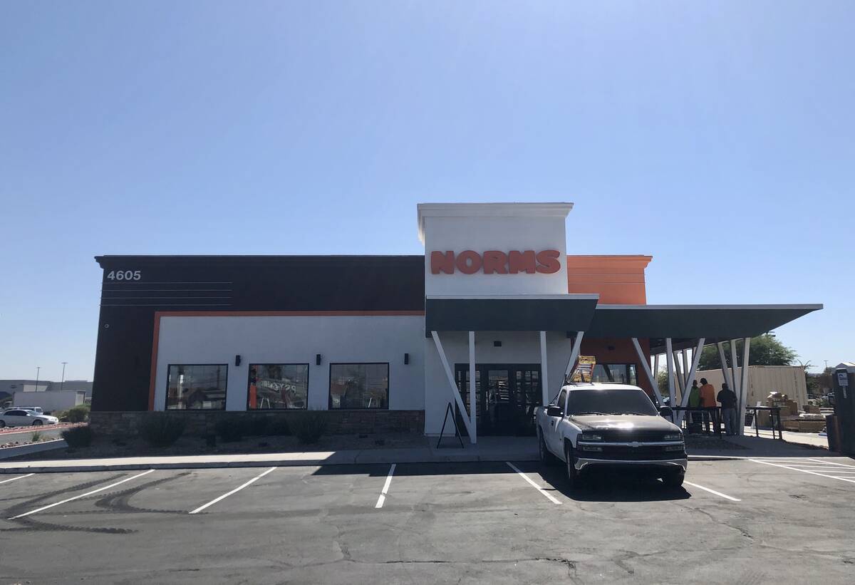 Norms diner, beloved Southern California chain, about to debut in Las ...