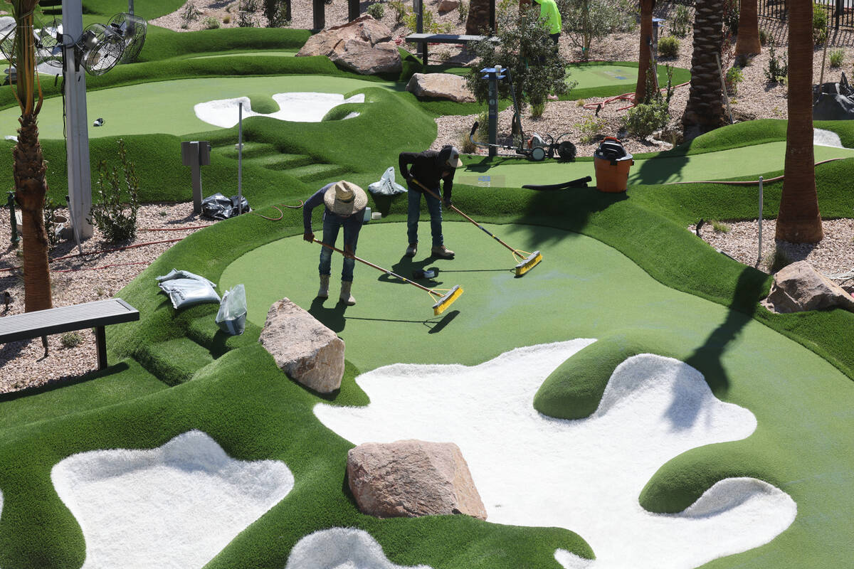 Best mini-golf or indoor golf Las Vegas attractions | Attractions ...