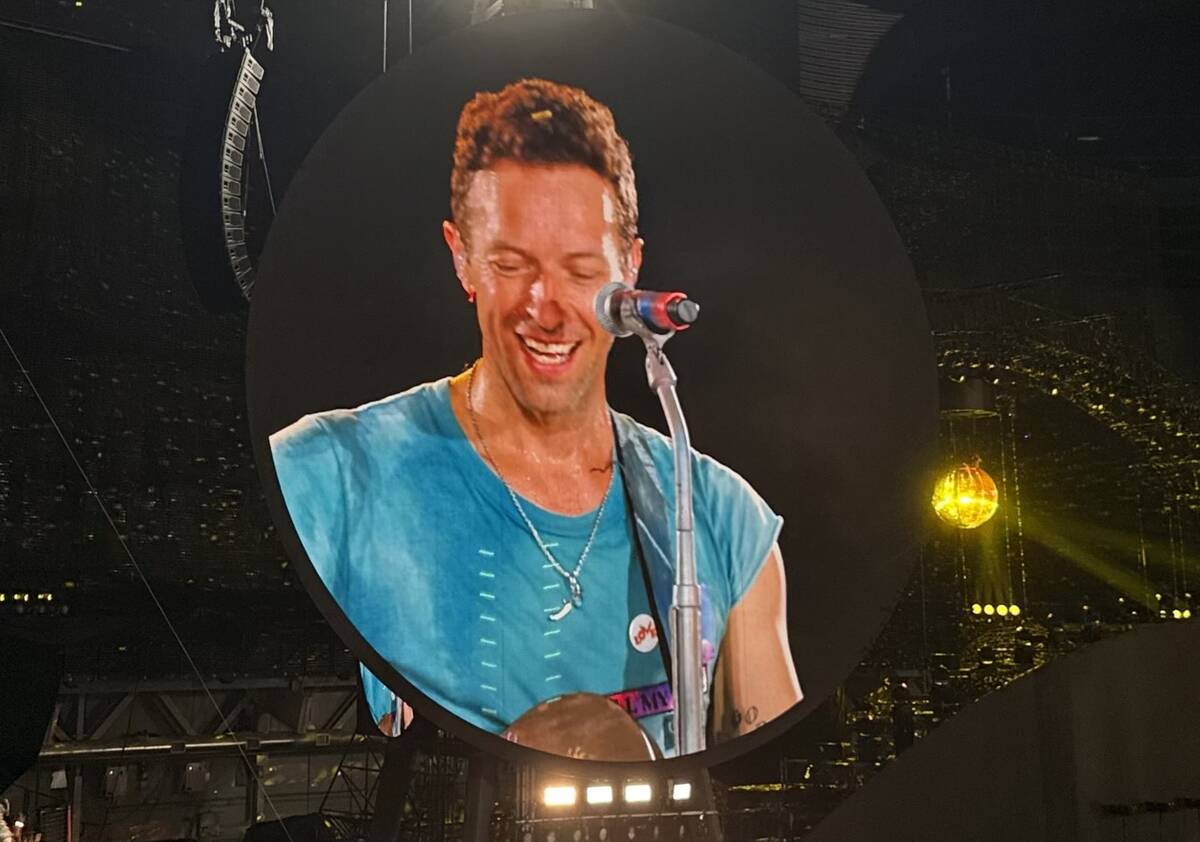 Coldplay at Allegiant Stadium, memorable experience | Kats!