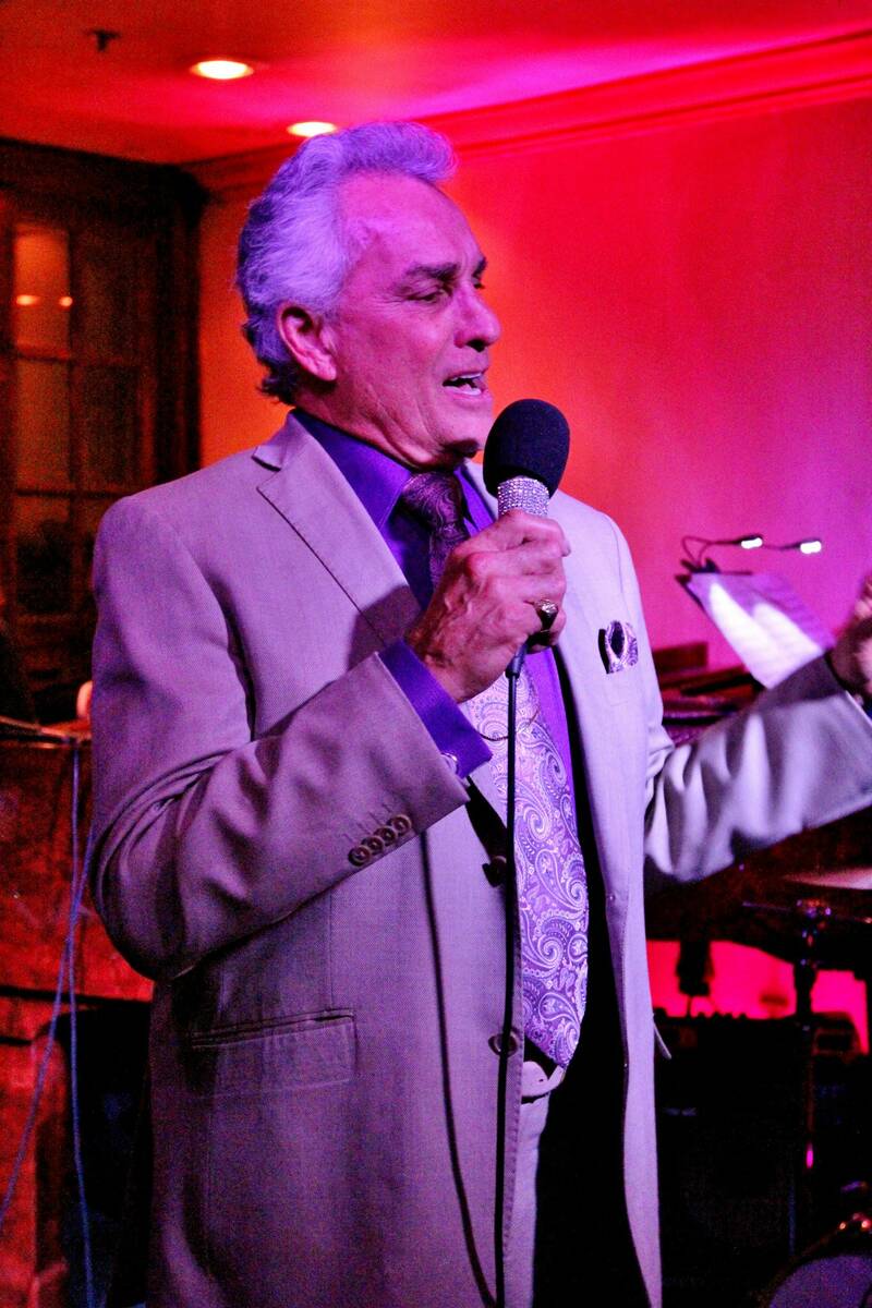 Michael DeLano dies at 84; Famed actor became Las Vegas showman | Kats!